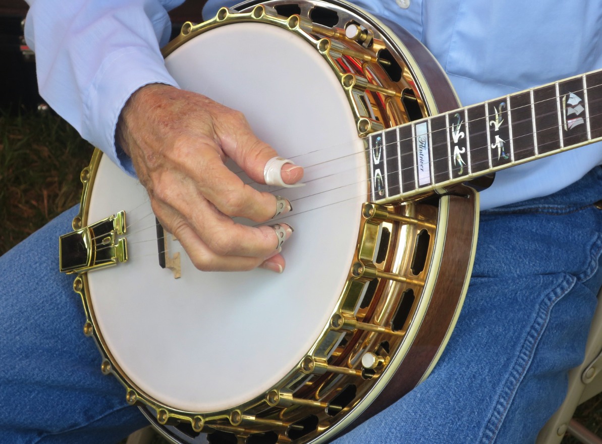 How to play Banjo? Tips for beginners - Consordini