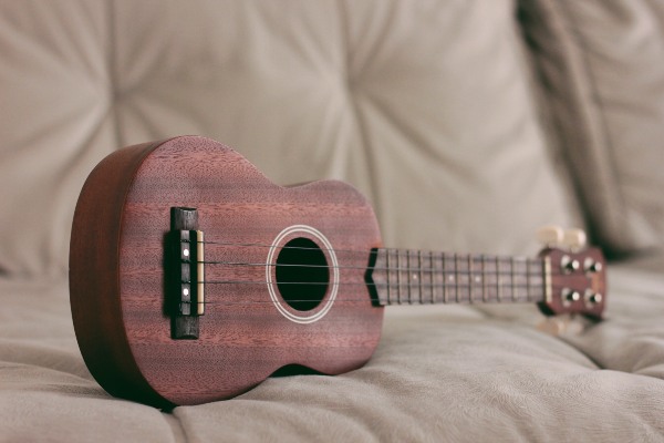 Top 7 Greatest Ukulele Players of All Time - Consordini